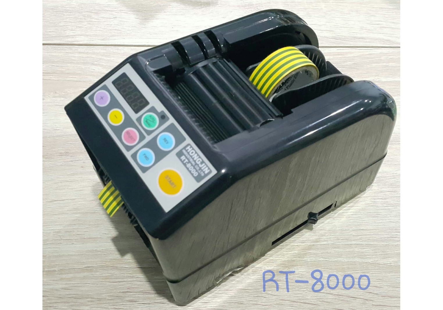 เครื่องตัดเทป RT-8000